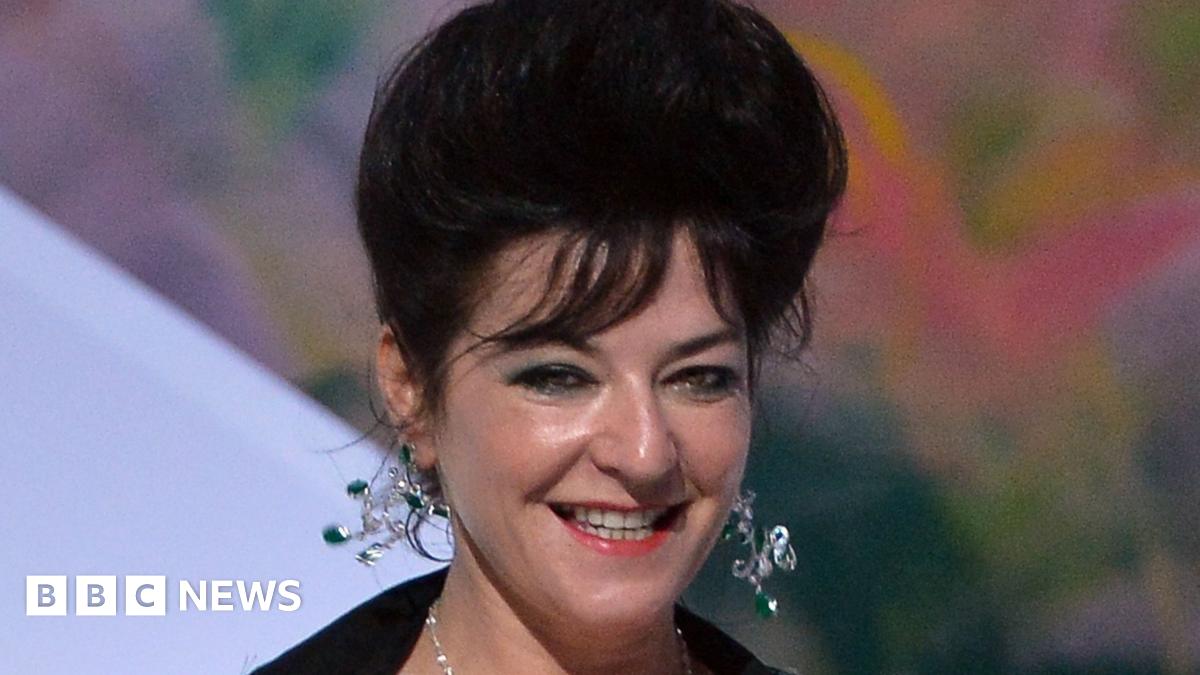 Director Lynne Ramsay settles with producers on Western - BBC News