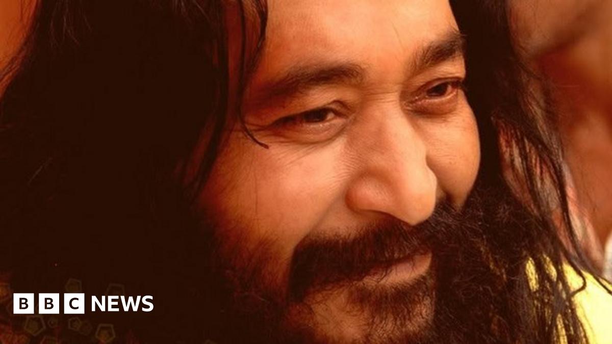 Dead Indian guru frozen by devotees - BBC News