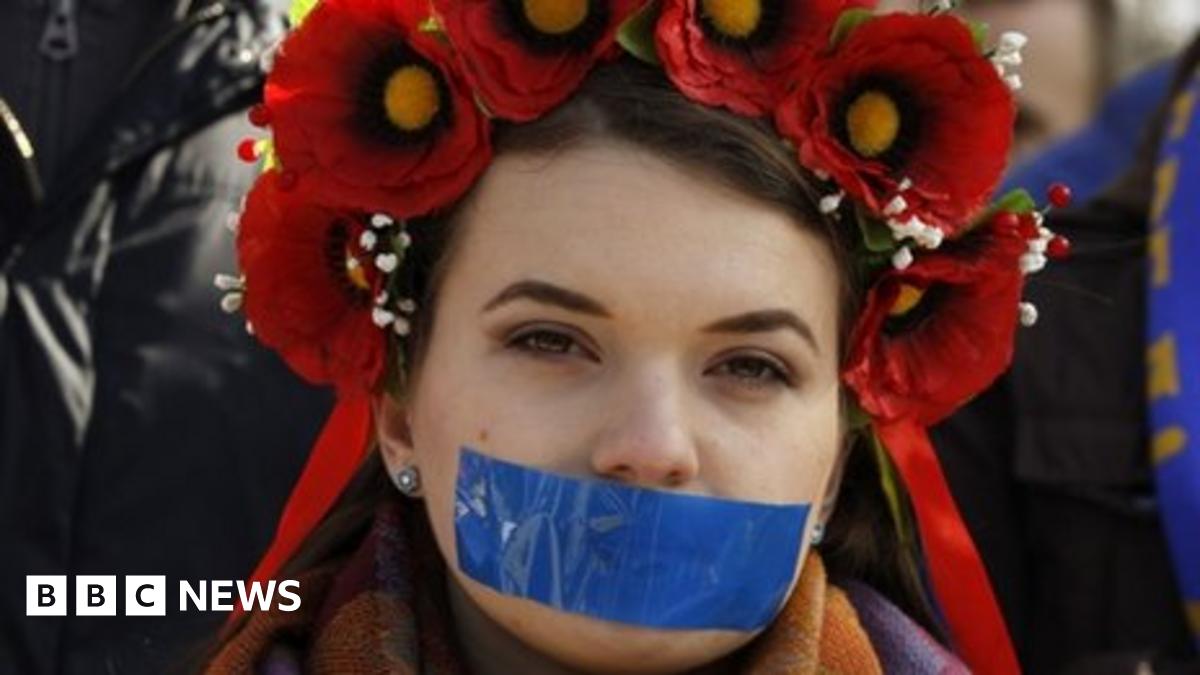 Is Crimea's referendum legal? - BBC News