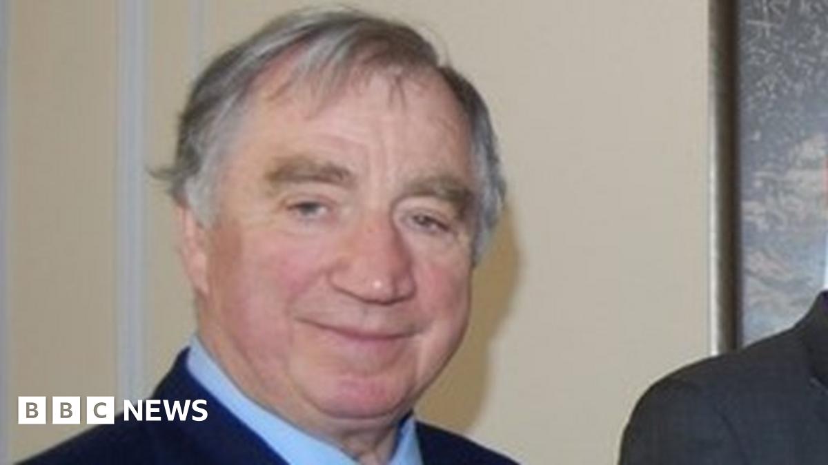 Lord Ballyedmond: Edward Haughey funeral in Newry, County Down - BBC News