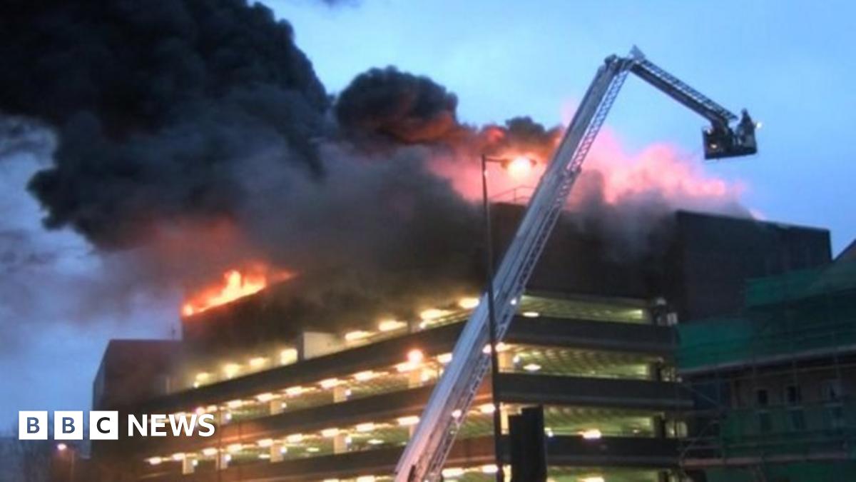 Derby Assembly Rooms facing demolition following fire - BBC News