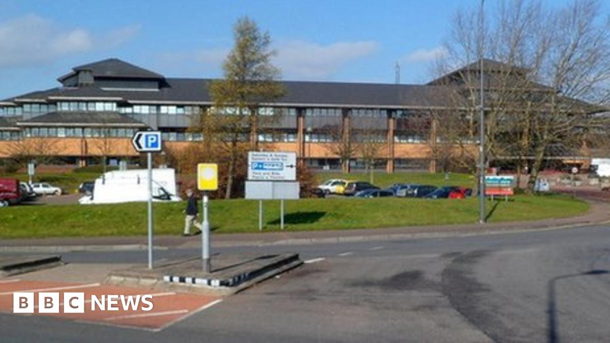 Cardiff council's new leader named as Phil Bale - BBC News