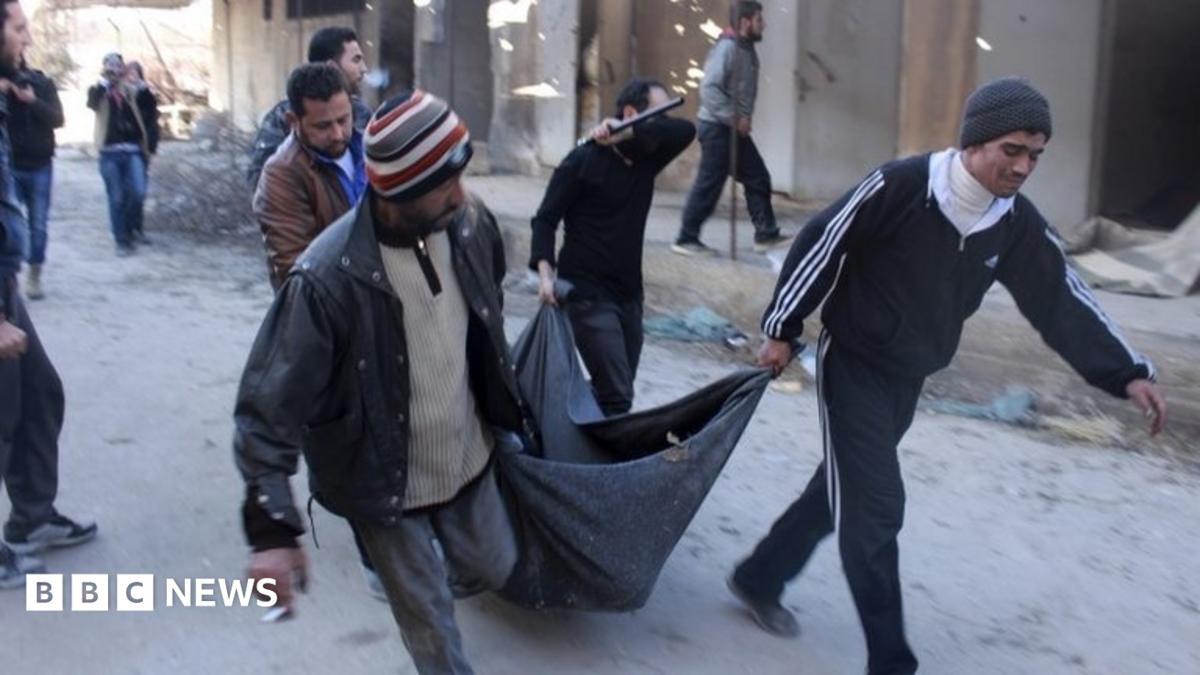Syria conflict: UN reports mass executions by ISIS - BBC News