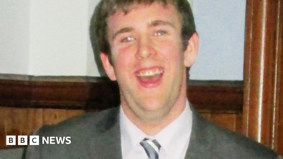 Dumfries and Galloway councillor Graeme Tait resigns - BBC News