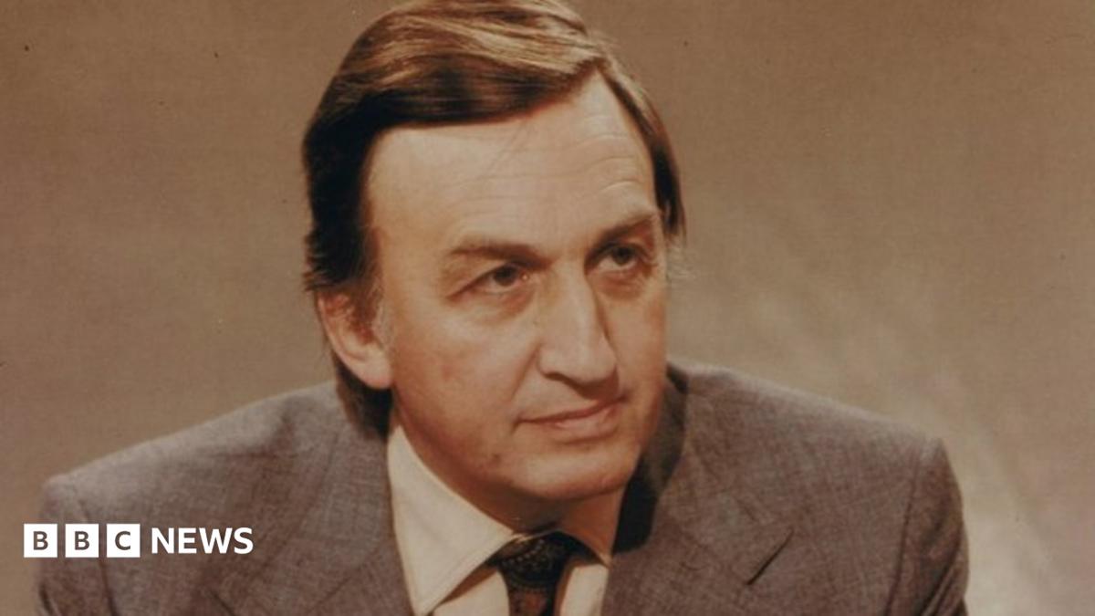 Obituary: Former BBC political editor David Holmes - BBC News