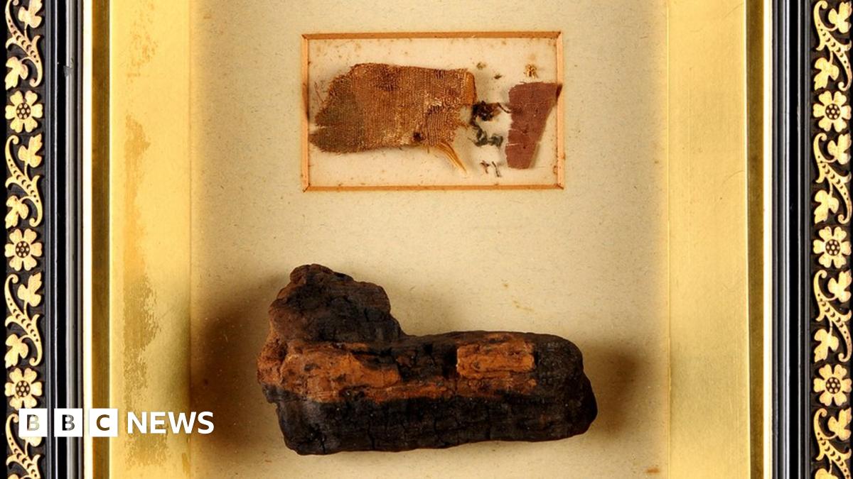 St Cuthbert coffin fragment auctioned - BBC News