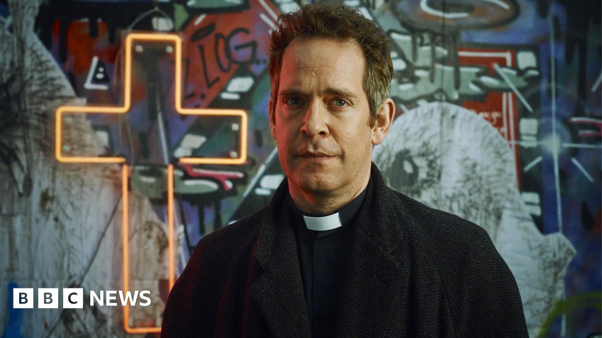 Vicar or publican - which jobs make you happy? - BBC News