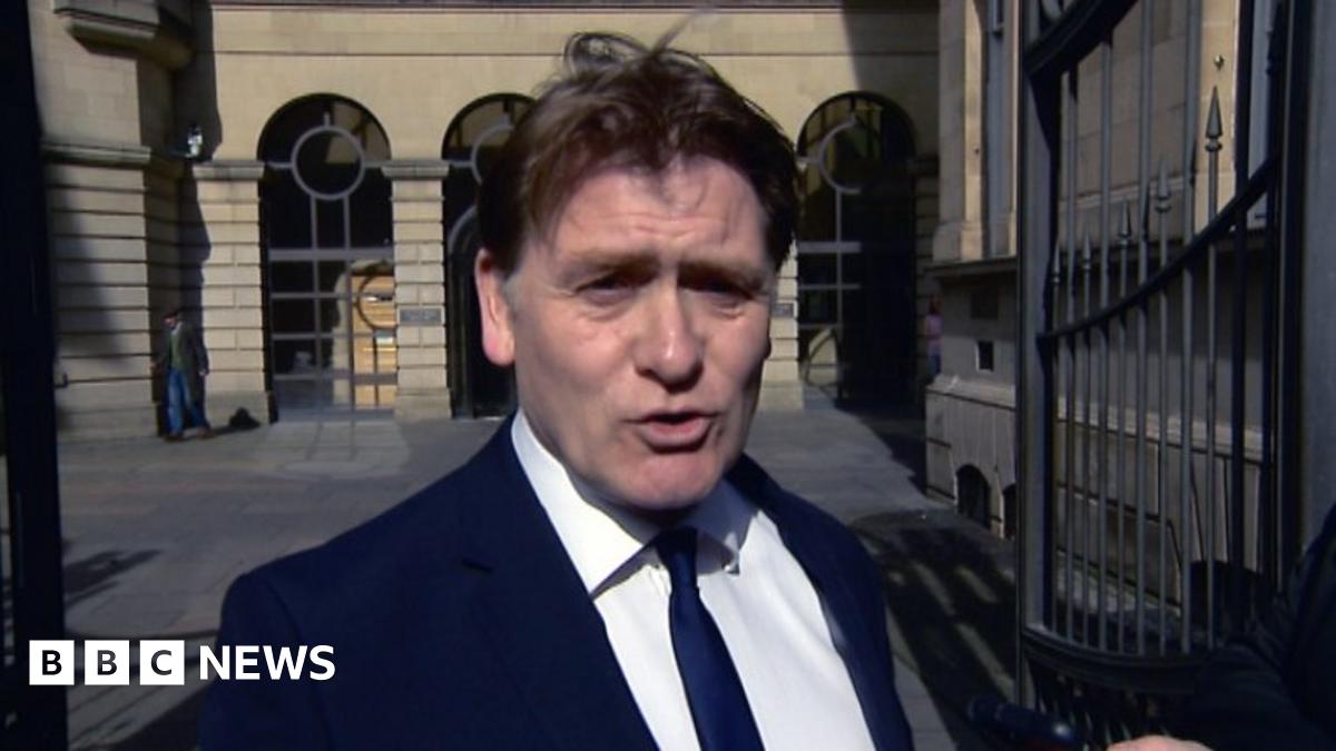 MP Eric Joyce fined over Edinburgh Airport abuse - BBC News