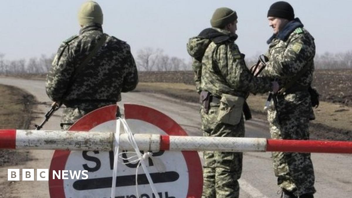 Ukraine crisis: Europe's security body to send monitors - BBC News