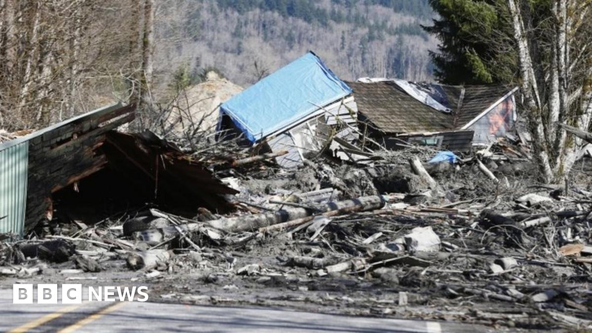 US landslide: Rising death toll in Washington state disaster - BBC News