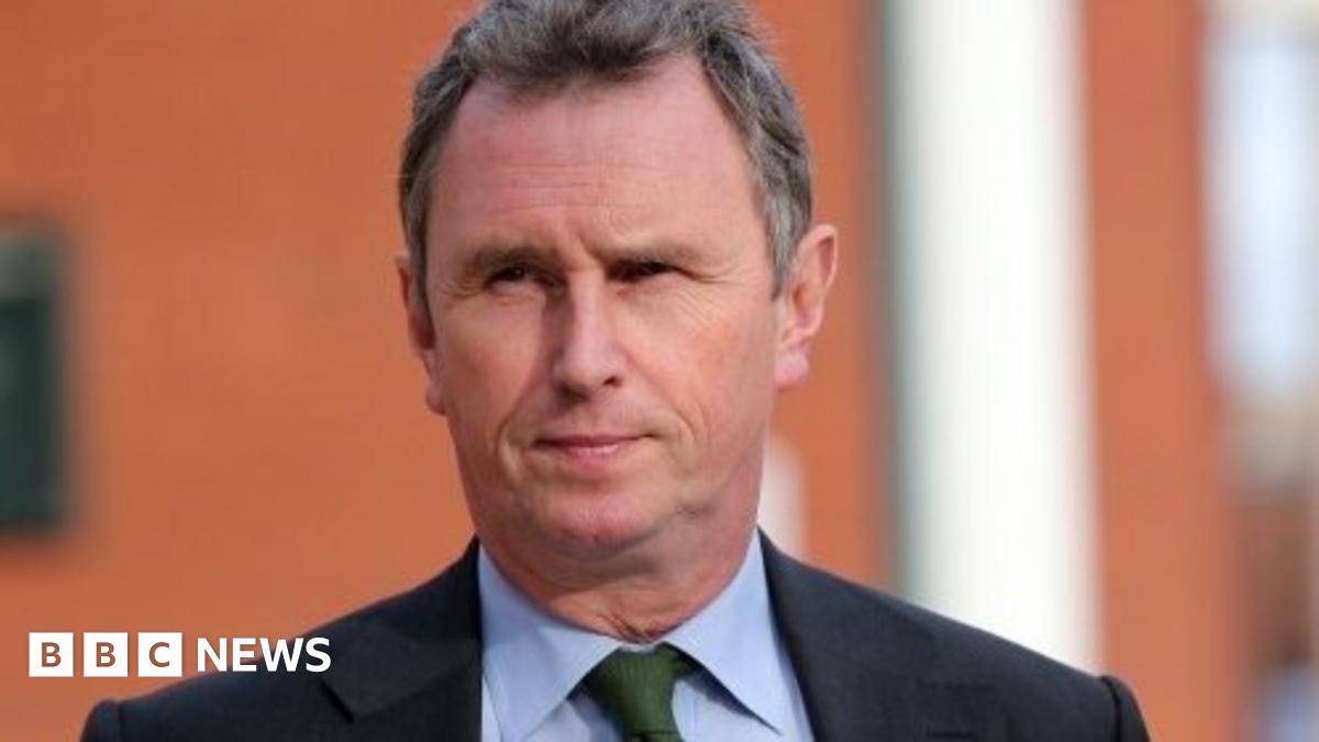 MP Nigel Evans 'staggered' following rape arrest - BBC News