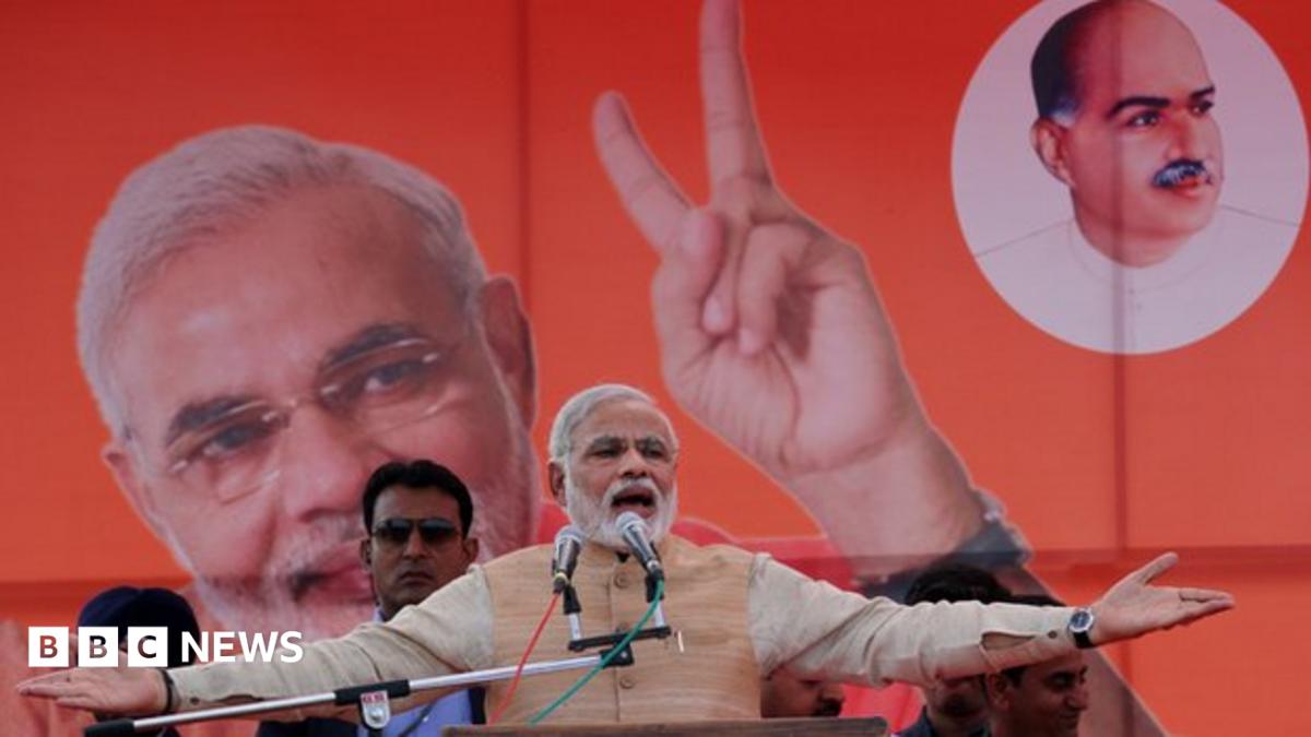 India's social media election battle - BBC News