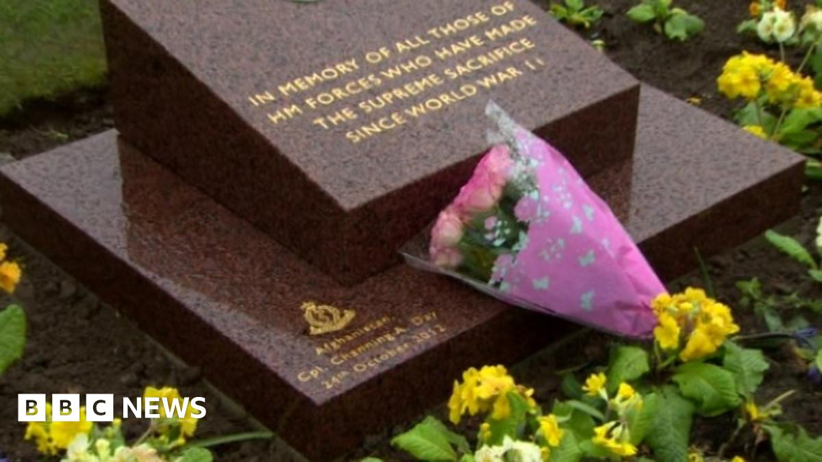 Channing Day's family attend Comber war memorial service - BBC News