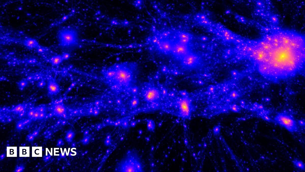 Dark matter hunt: LUX experiment reaches critical phase - BBC News