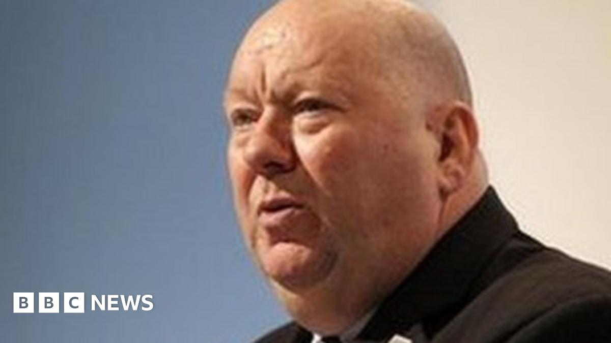 Liverpool mayor threatens to exit Merseyside authority - BBC News