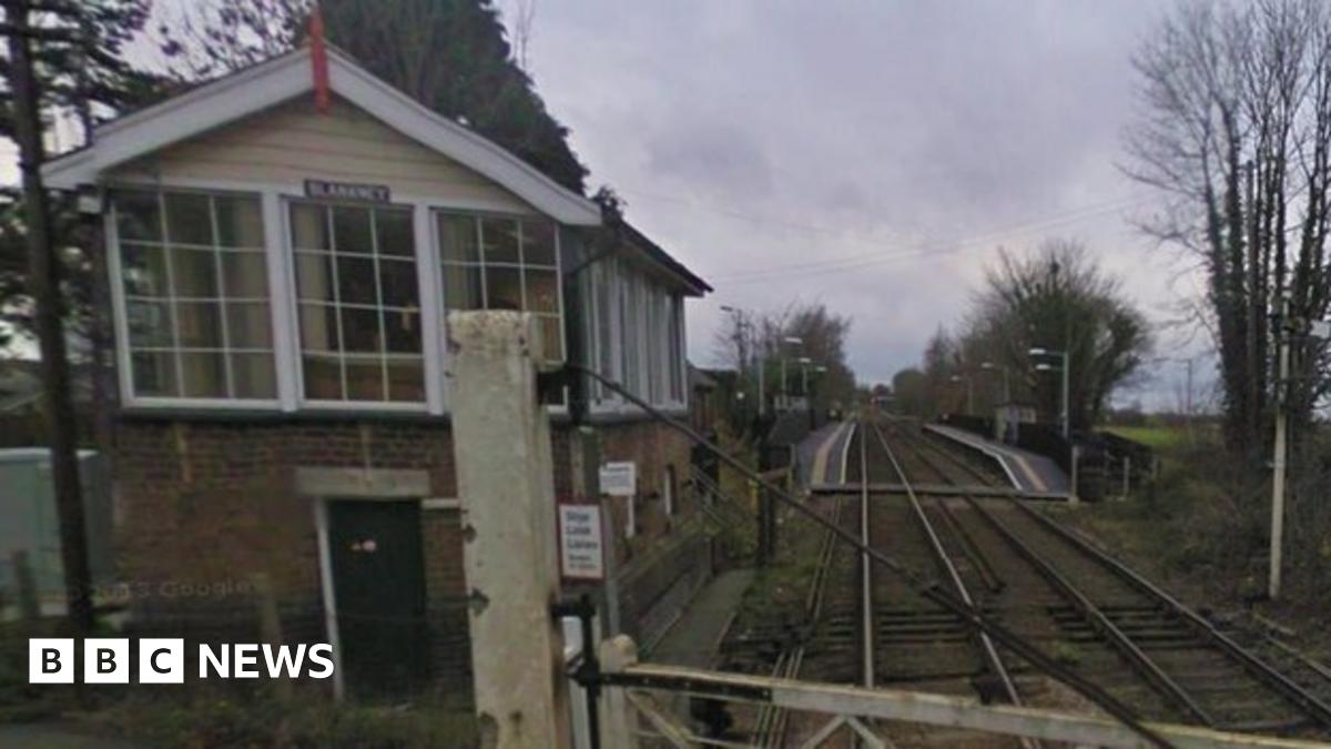 Signal boxes on Lincoln to Spalding rail line to close - BBC News