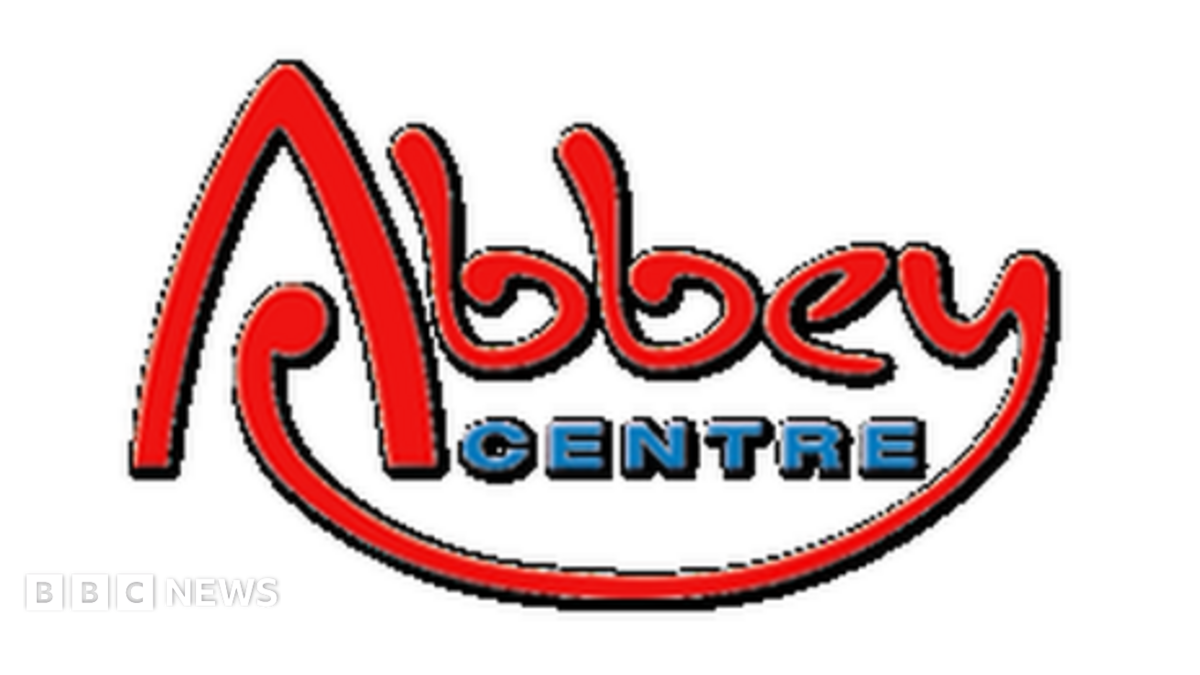 Abbeycentre and Abbey Retail Park expansion gets go-ahead - BBC News