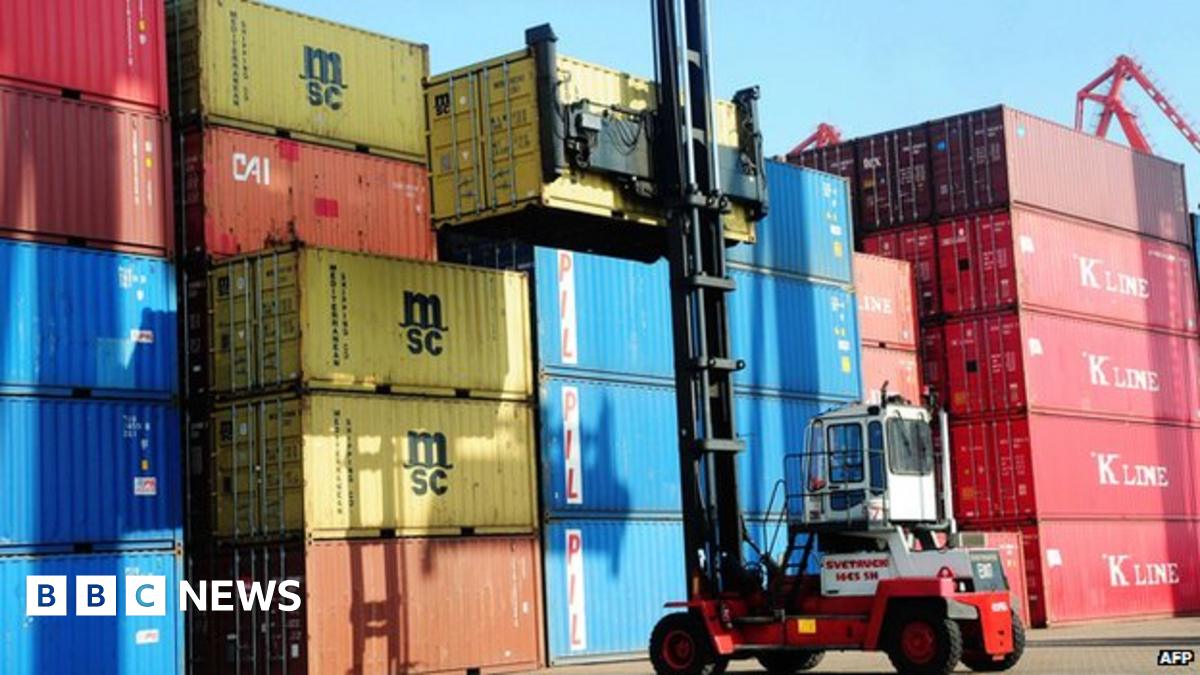 China's trade surplus rises to $36bn in May - BBC News