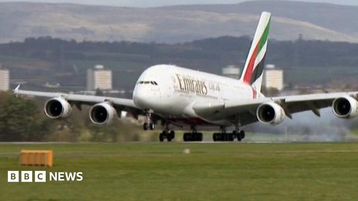 Airbus A380 'super jumbo' lands in Scotland for first time - BBC News