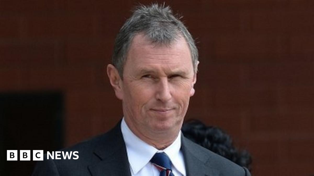 MP Nigel Evans' drinking and sex life laid bare in trial - BBC News