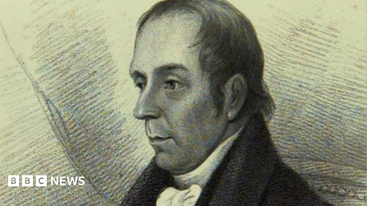 Plaque unveiled for 200th anniversary of Seren Gomer - BBC News
