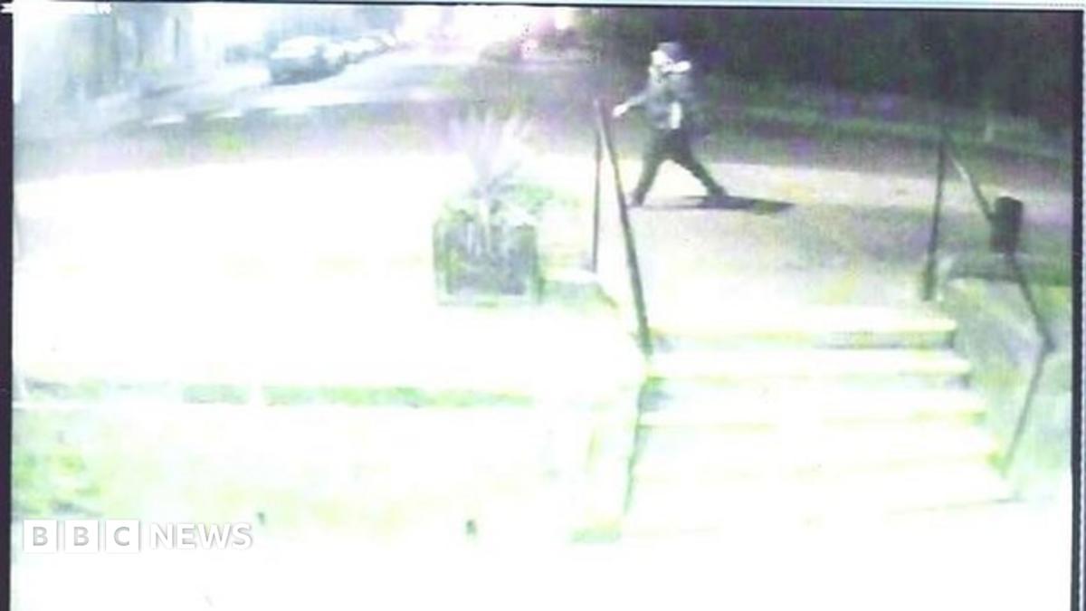 Image released following St Andrews sex attacks - BBC News