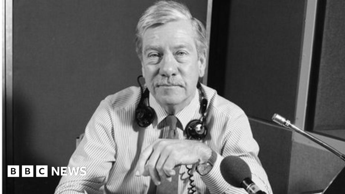 The Food Programme founder Derek Cooper dies, aged 88 - BBC News