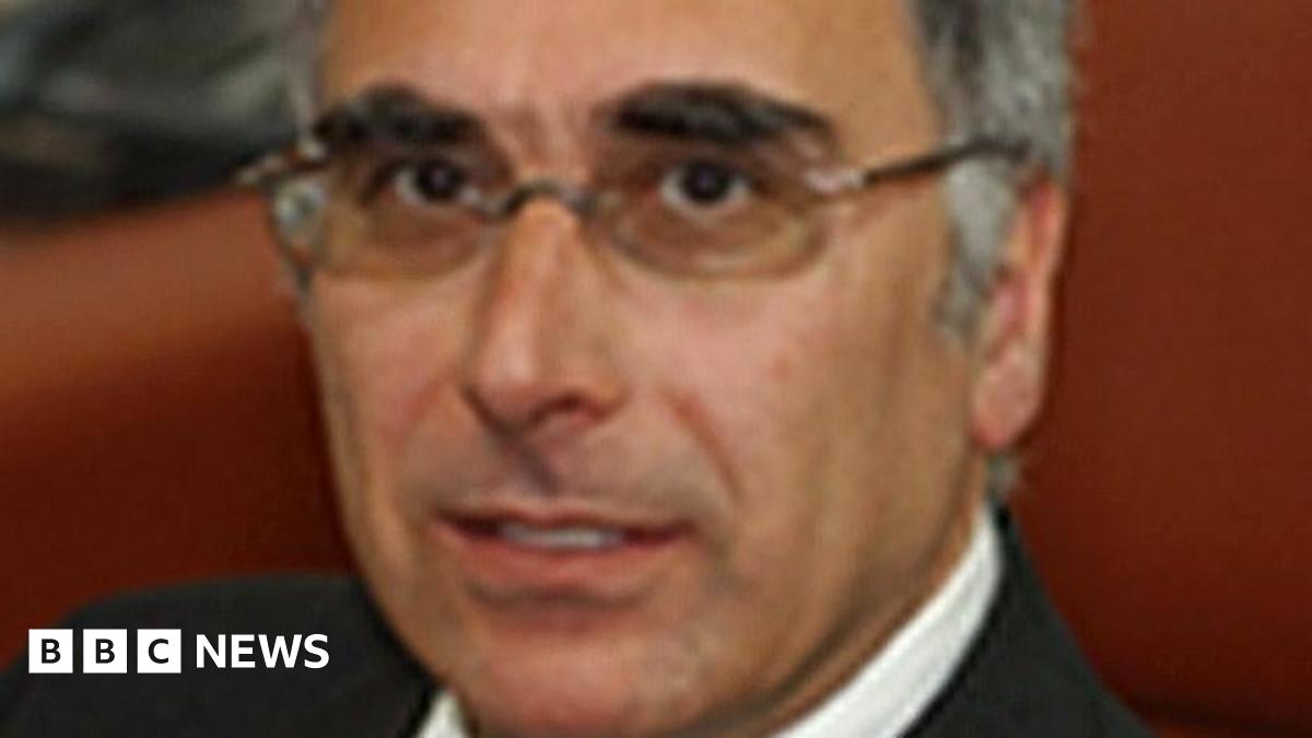 Tony Caplin resigns as quango chairman - BBC News