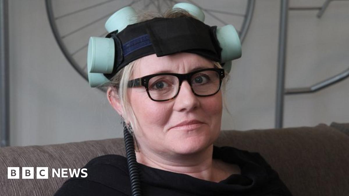 Depression treatment technique uses new helmet therapy - BBC News