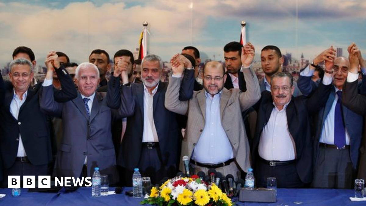 Hamas and Fatah unveil Palestinian reconciliation deal - BBC News