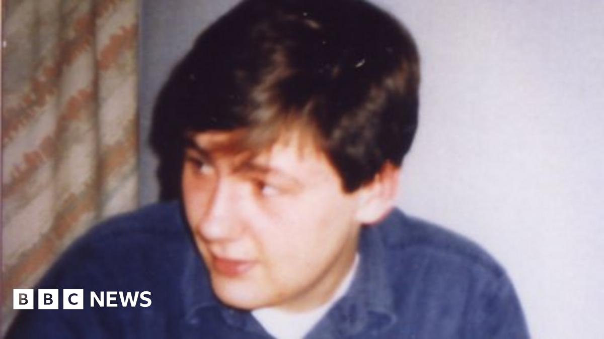 Hillsborough stories: Christopher Barry Devonside - BBC News