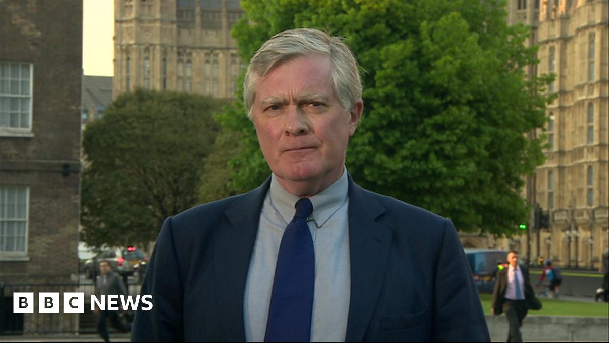 Former Tory MP Mercer resigns after Commons suspension - BBC News