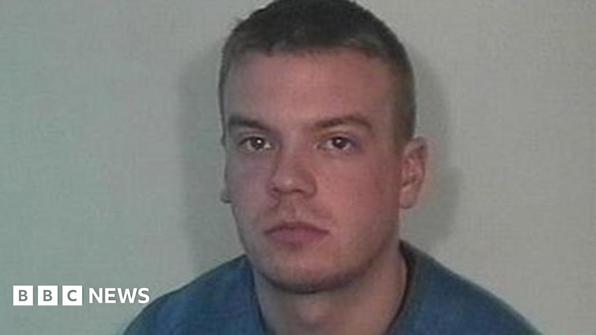 Halifax nightclub attacker jailed for killing rugby player - BBC News