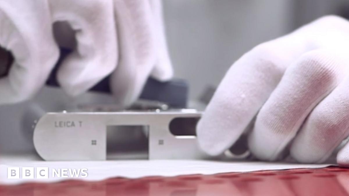 Ad breakdown: Has Leica made the most boring advert ever? - BBC News