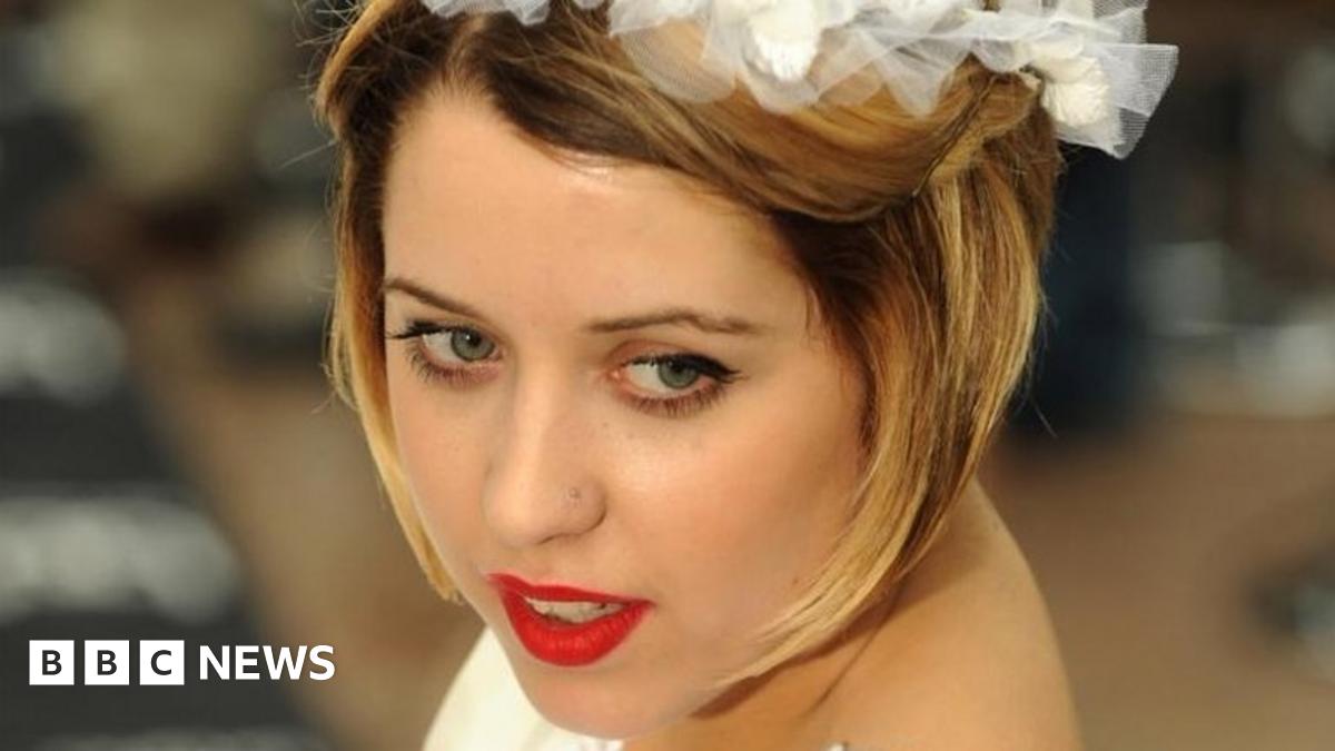 Peaches Geldof died of heroin overdose, inquest rules - BBC News