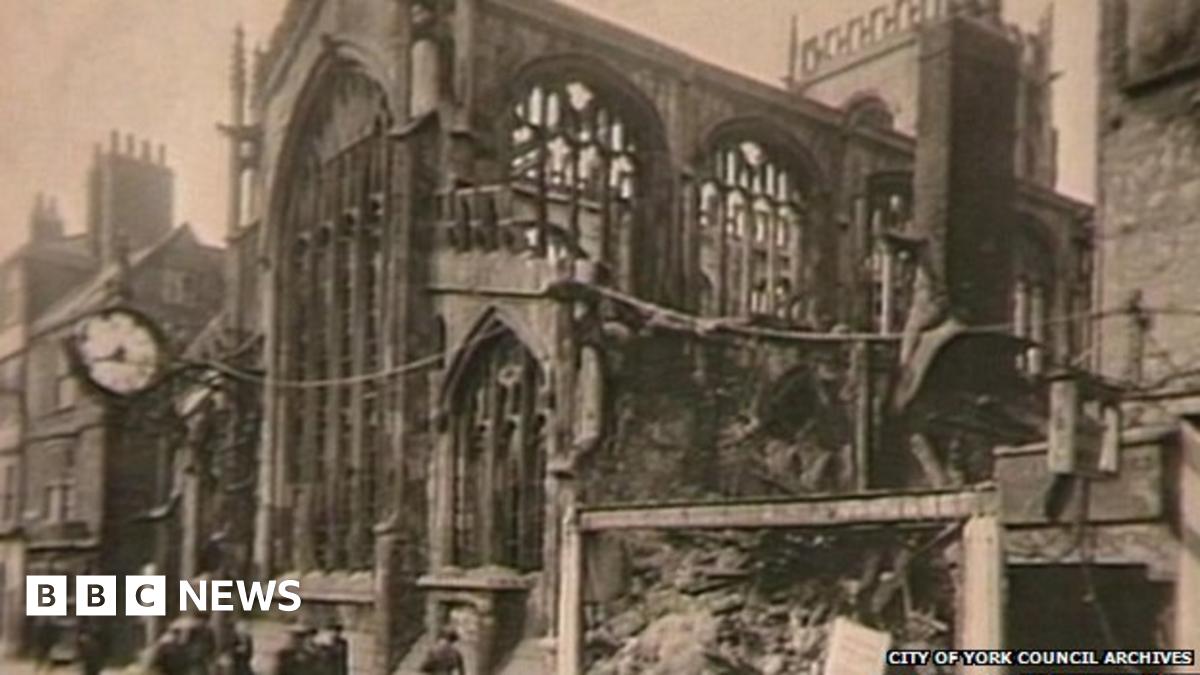 York plaque honours WW2 French airman's heroism - BBC News