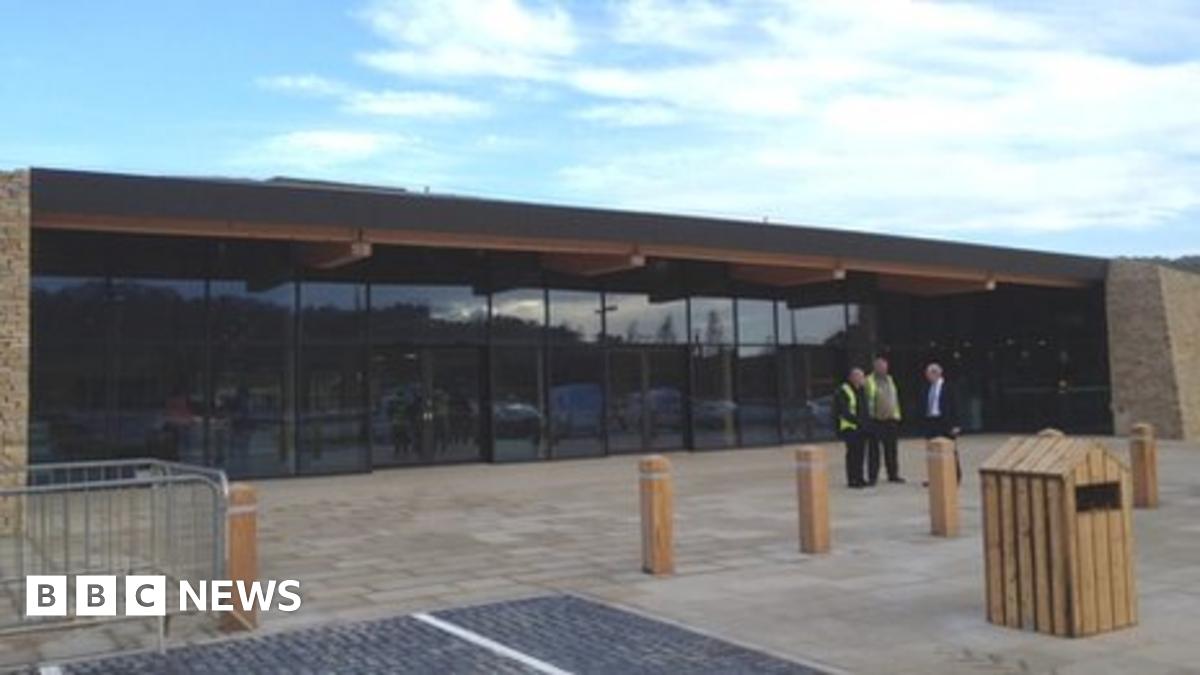 M5 Gloucester motorway service station opens - BBC News