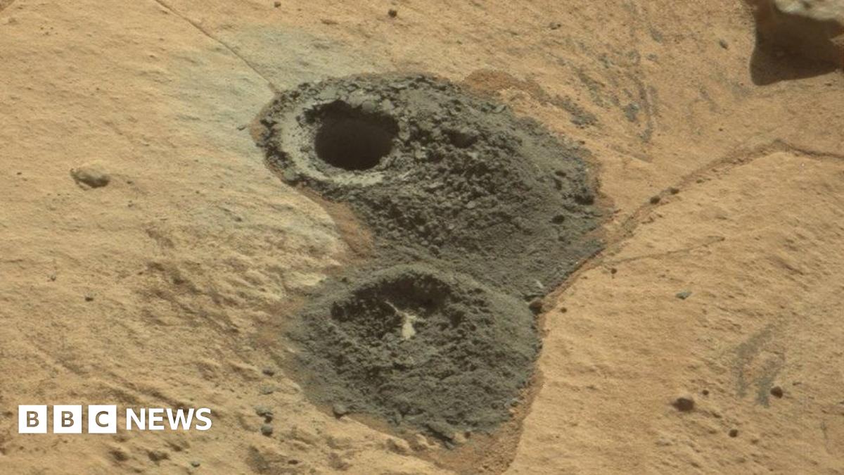 Nasa's Curiosity Mars rover drills for rock sample - BBC News
