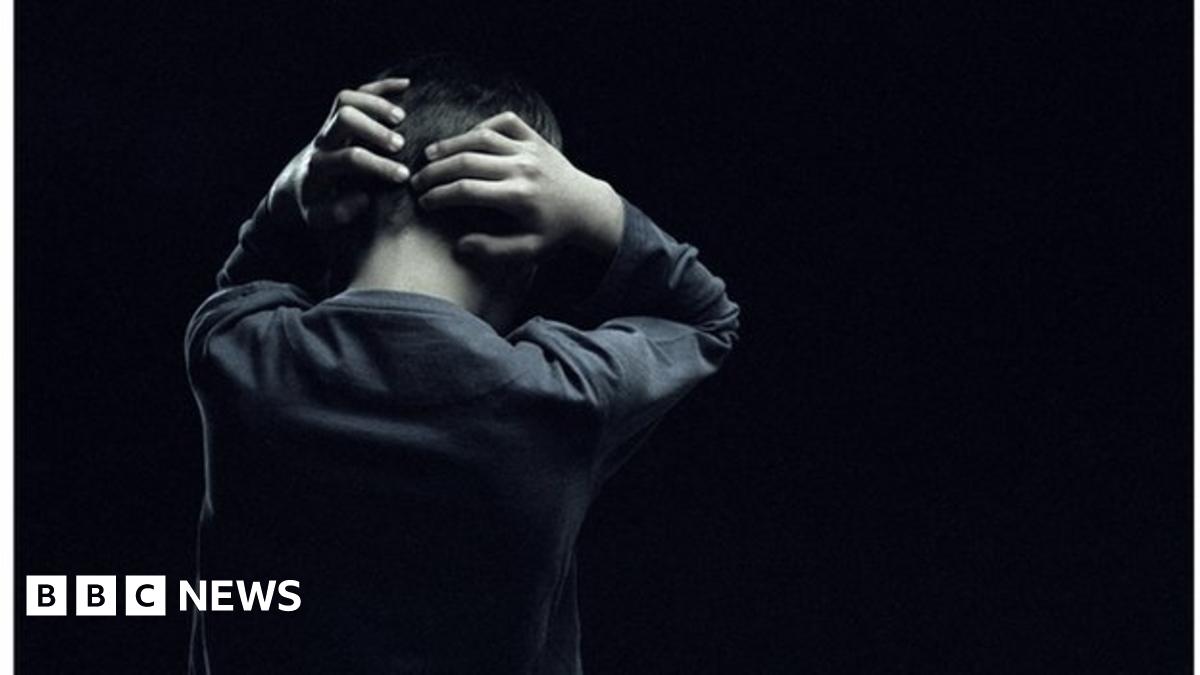 Edinburgh and Aberdeen depression study given £4.7m funds - BBC News