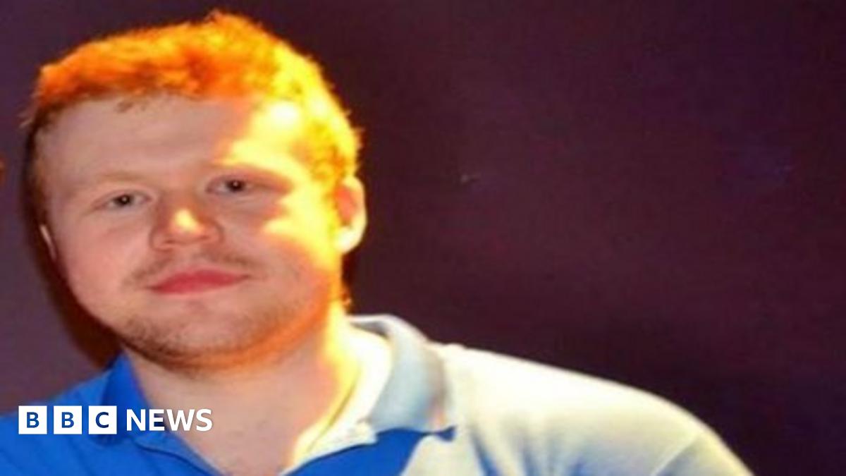 Luke Pearce: Body found a week after student goes missing - BBC News