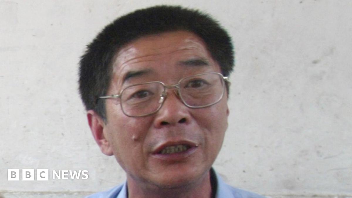 China arrests man over 'false stories' on foreign news site - BBC News