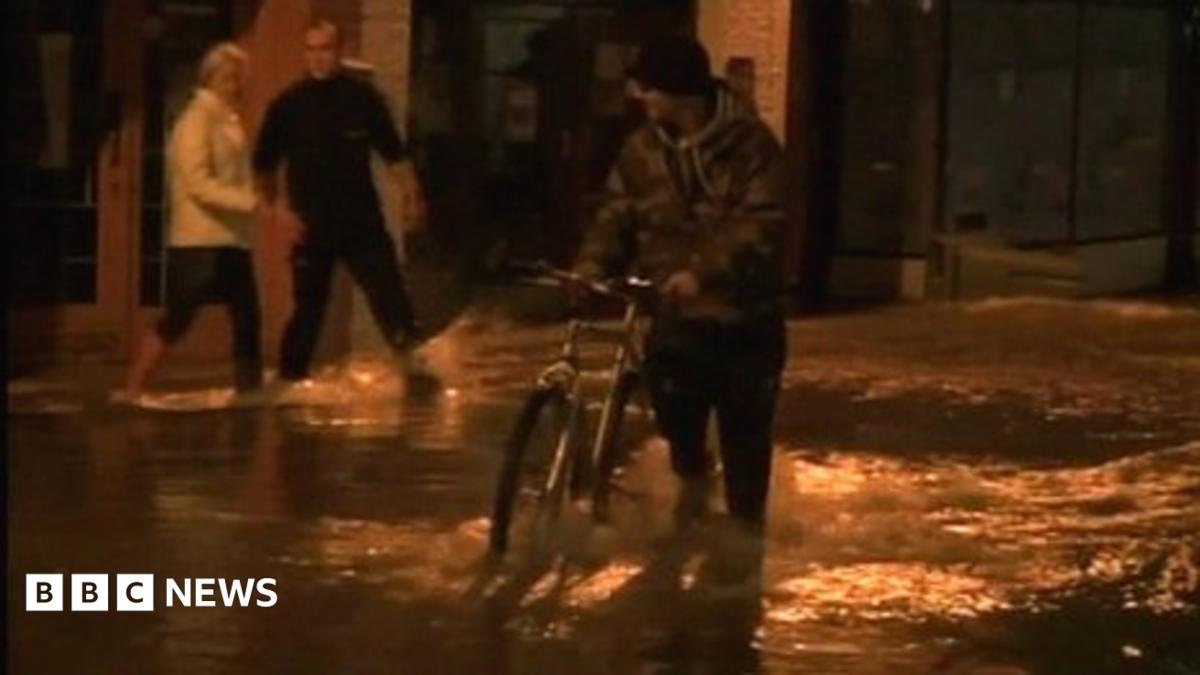 Boston floods £4m defence fund 'going unclaimed' - BBC News