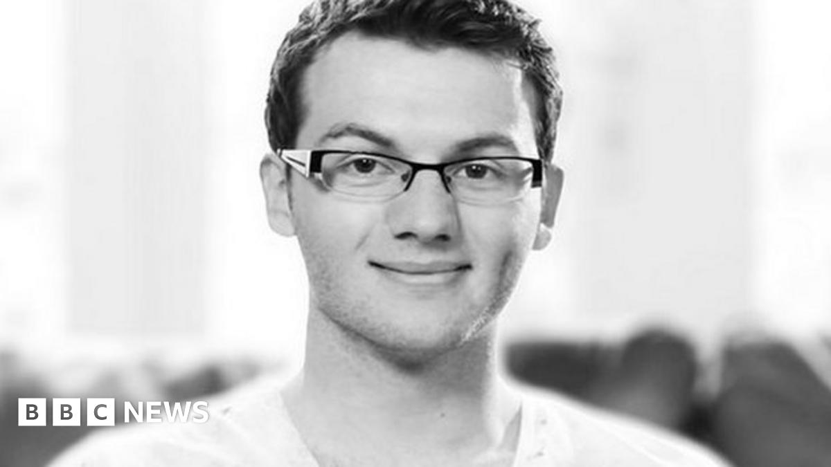 How Stephen Sutton raised £3m for Teenage Cancer Trust - BBC News