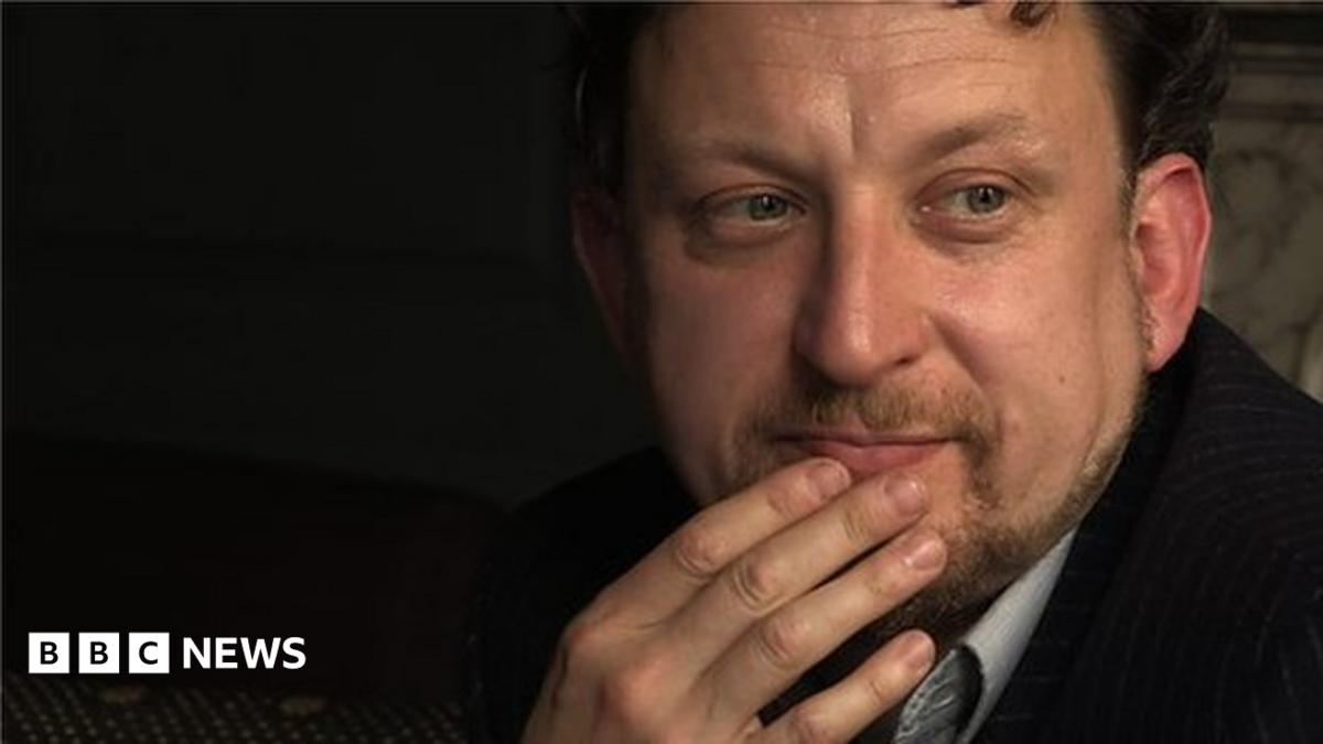 Ewan Morrison: King of the swingers is happy to settle down - BBC News