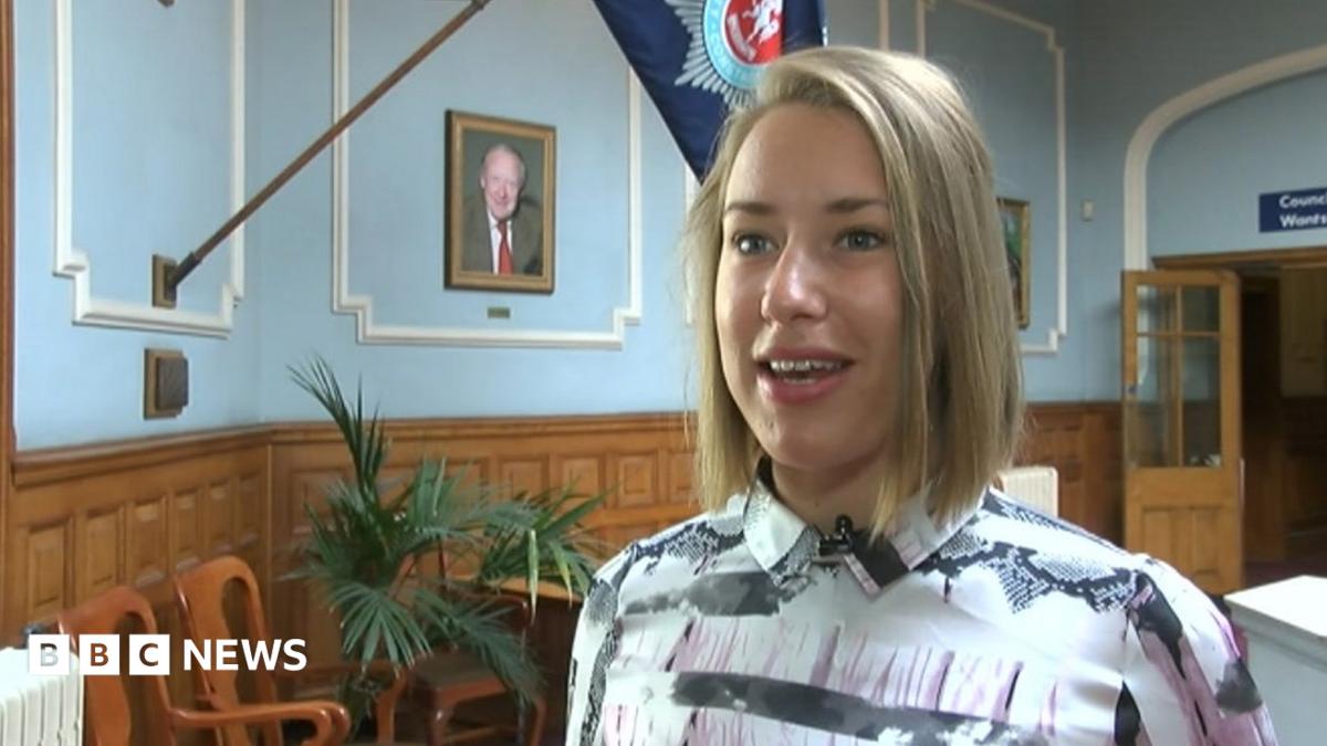 Olympian Lizzy Yarnold honoured by Kent County Council - BBC News