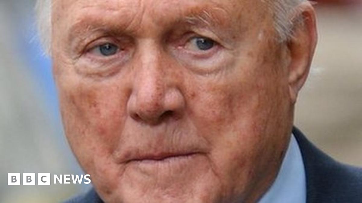 Stuart Hall cleared of rape but convicted of indecent assault - BBC News