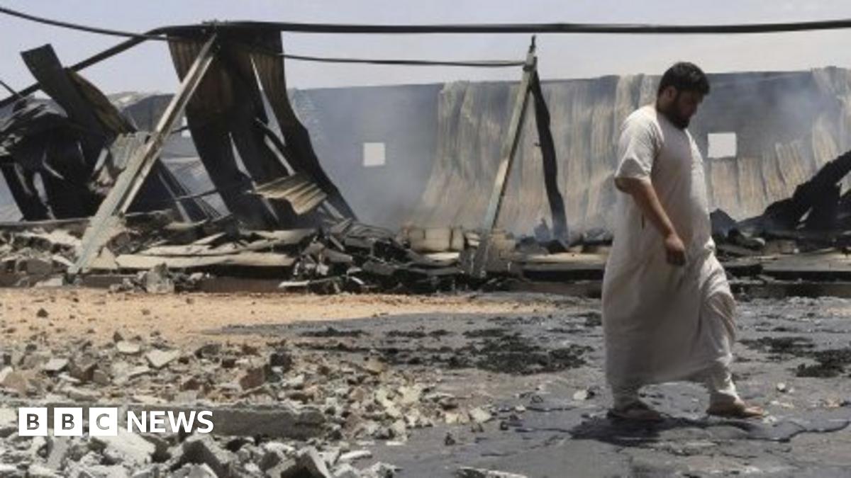 Libya sets Benghazi no-fly zone after clashes - BBC News