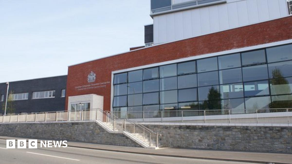 Eirian Thomas jailed for stealing from mother - BBC News