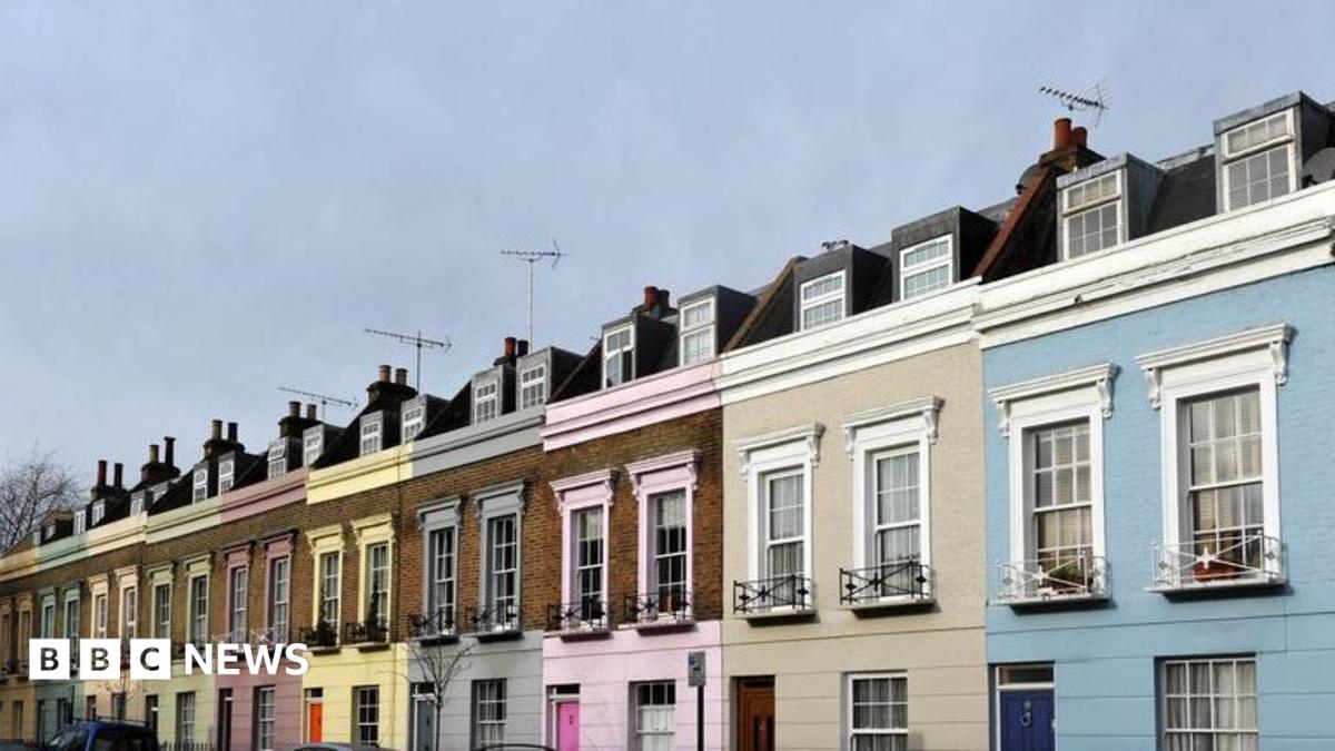 House price growth at four-year high - BBC News