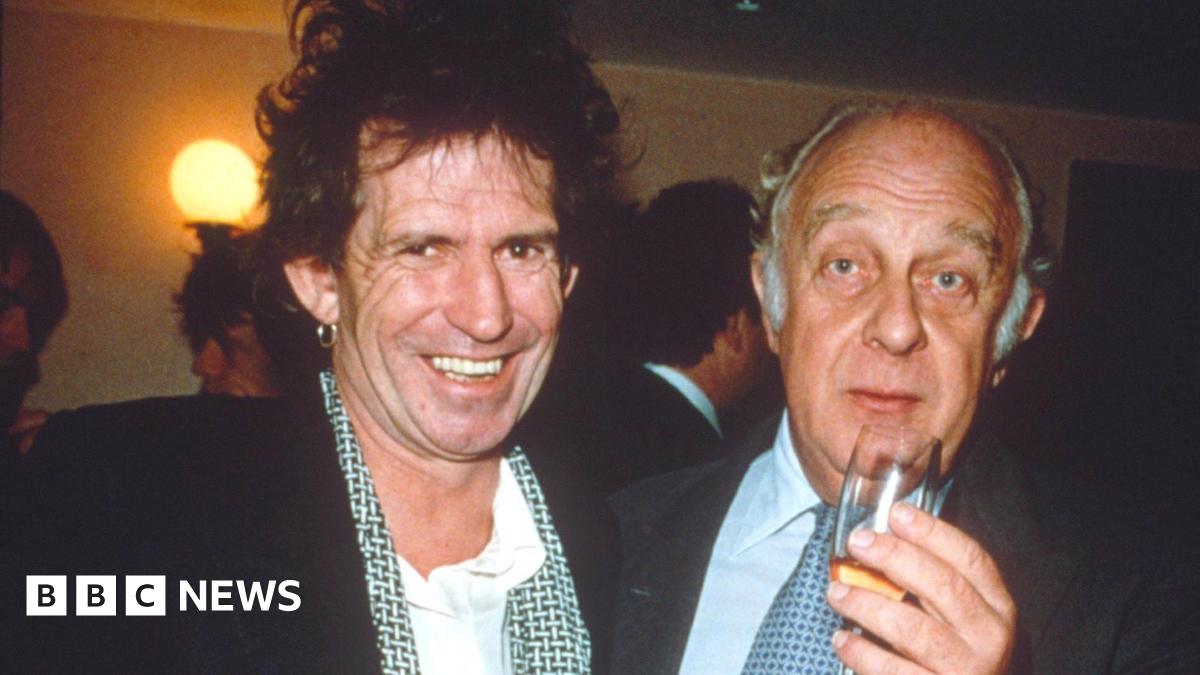 Stones manager Loewenstein dies - BBC News